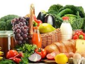 Para realizar viajes largos, respecto a la alimentación, usted debe...